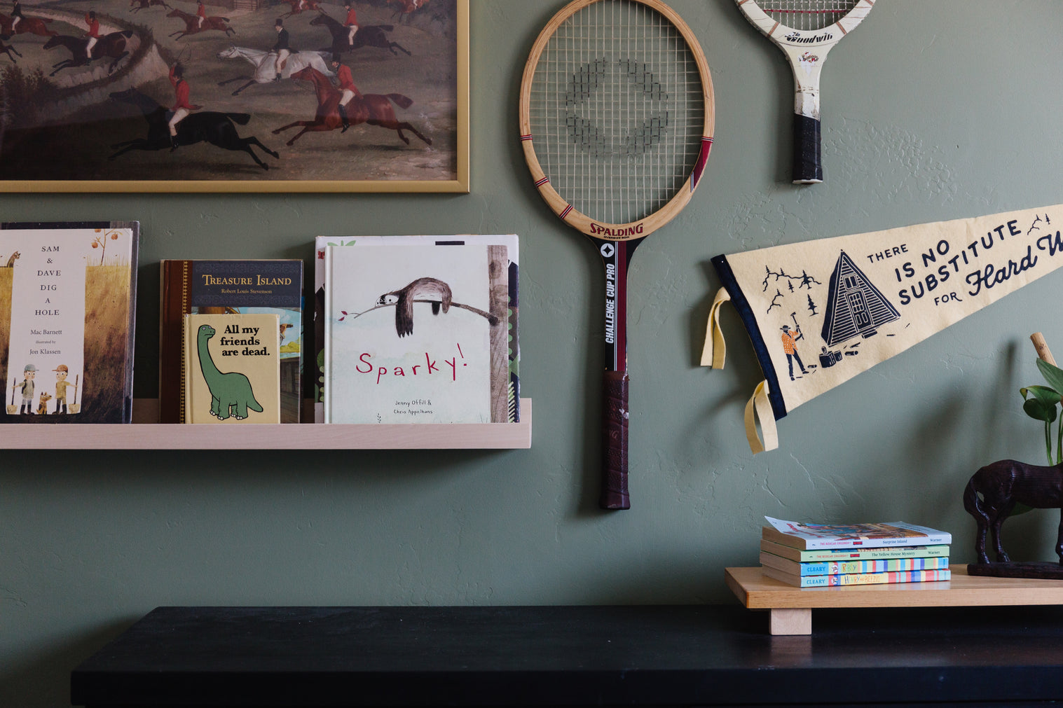 Picture Ledge – Ultra Shelf